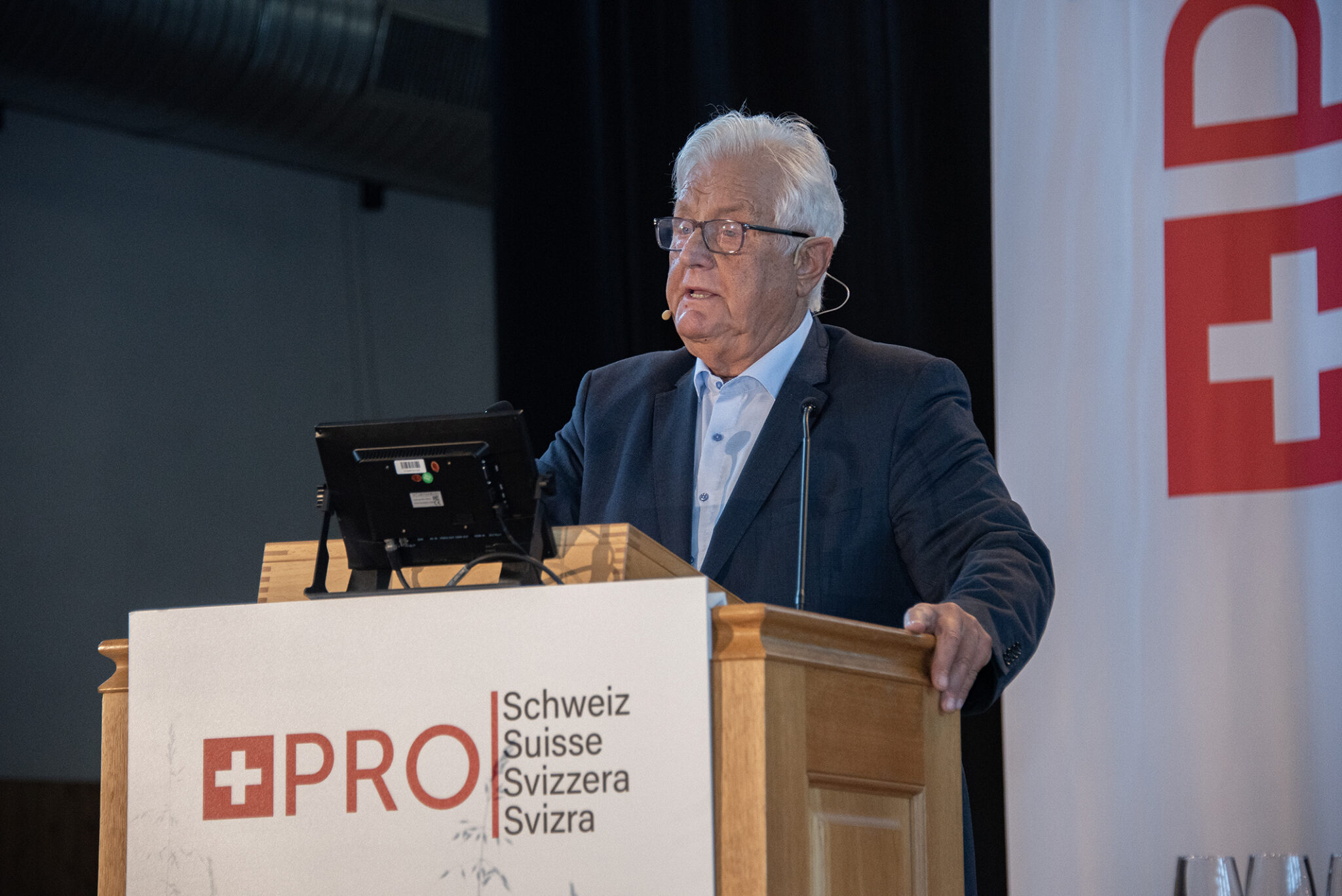 Prof. Dr. Mark E. Villiger über die Neutralität der Schweiz - Pro Schweiz